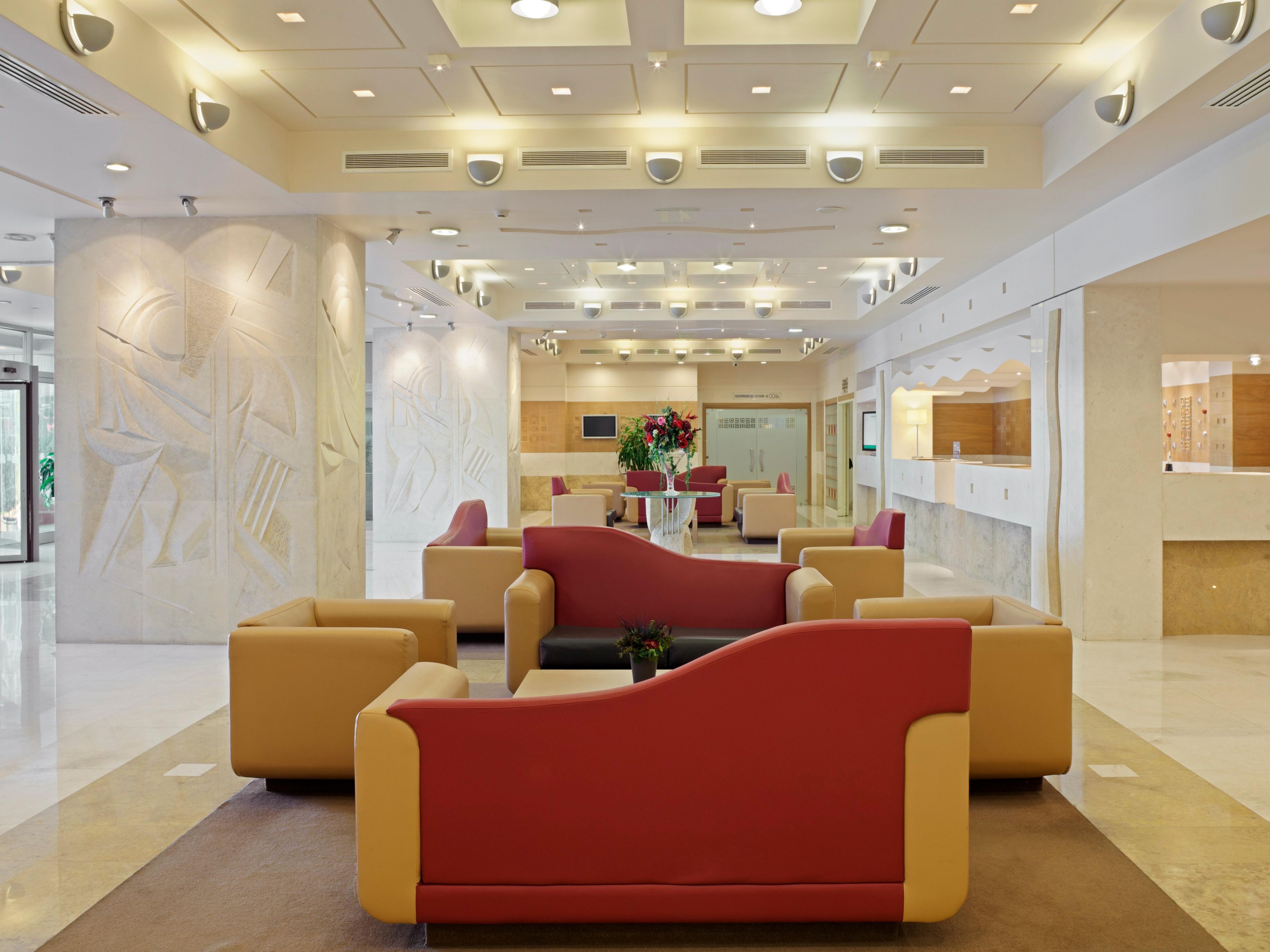 Hotels in Airport W: Holiday Inn Athens - Attica Av Hotel in Airport W ...