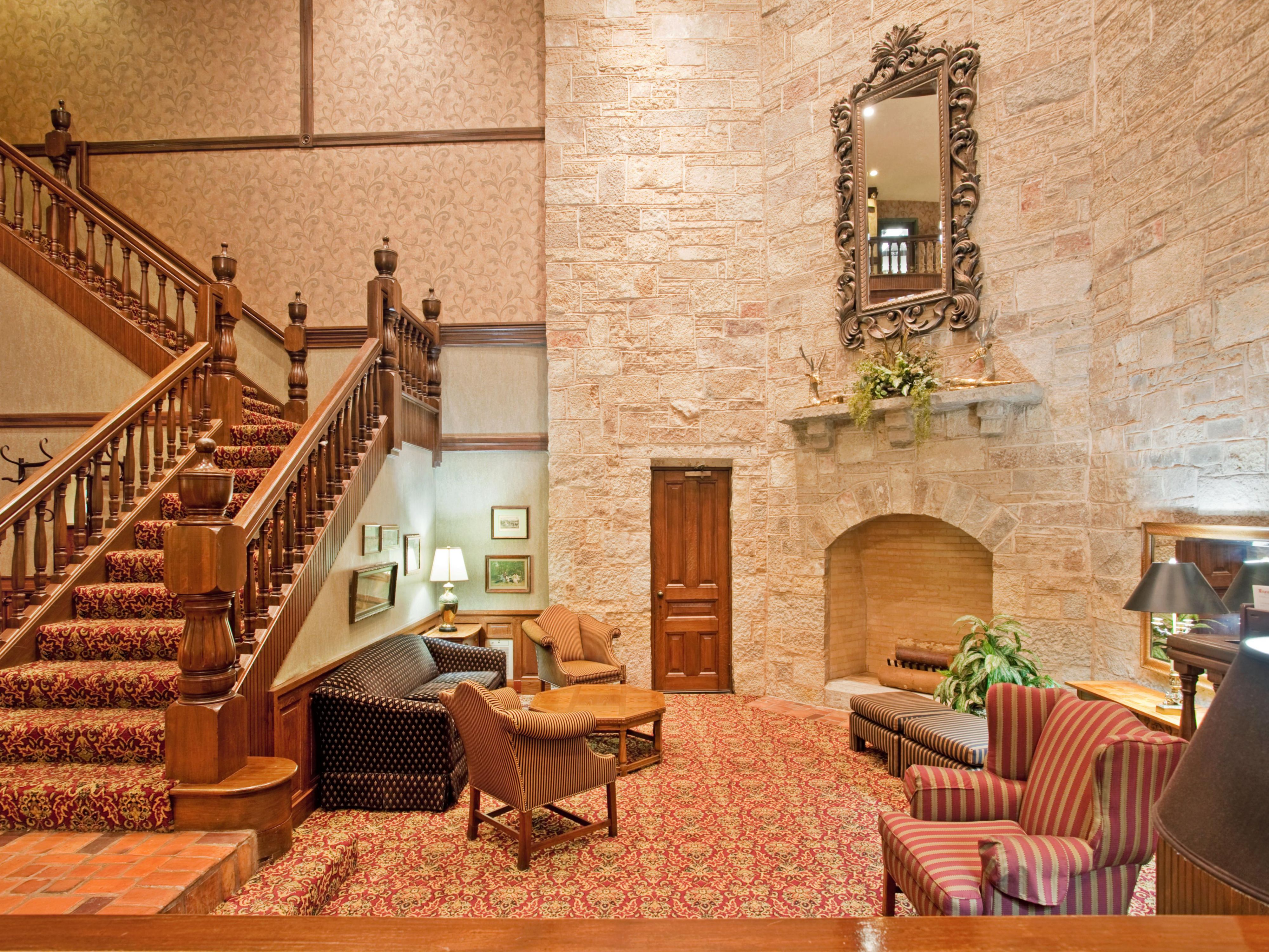 Hotels By Six Flags In St Louis | Paul Smith