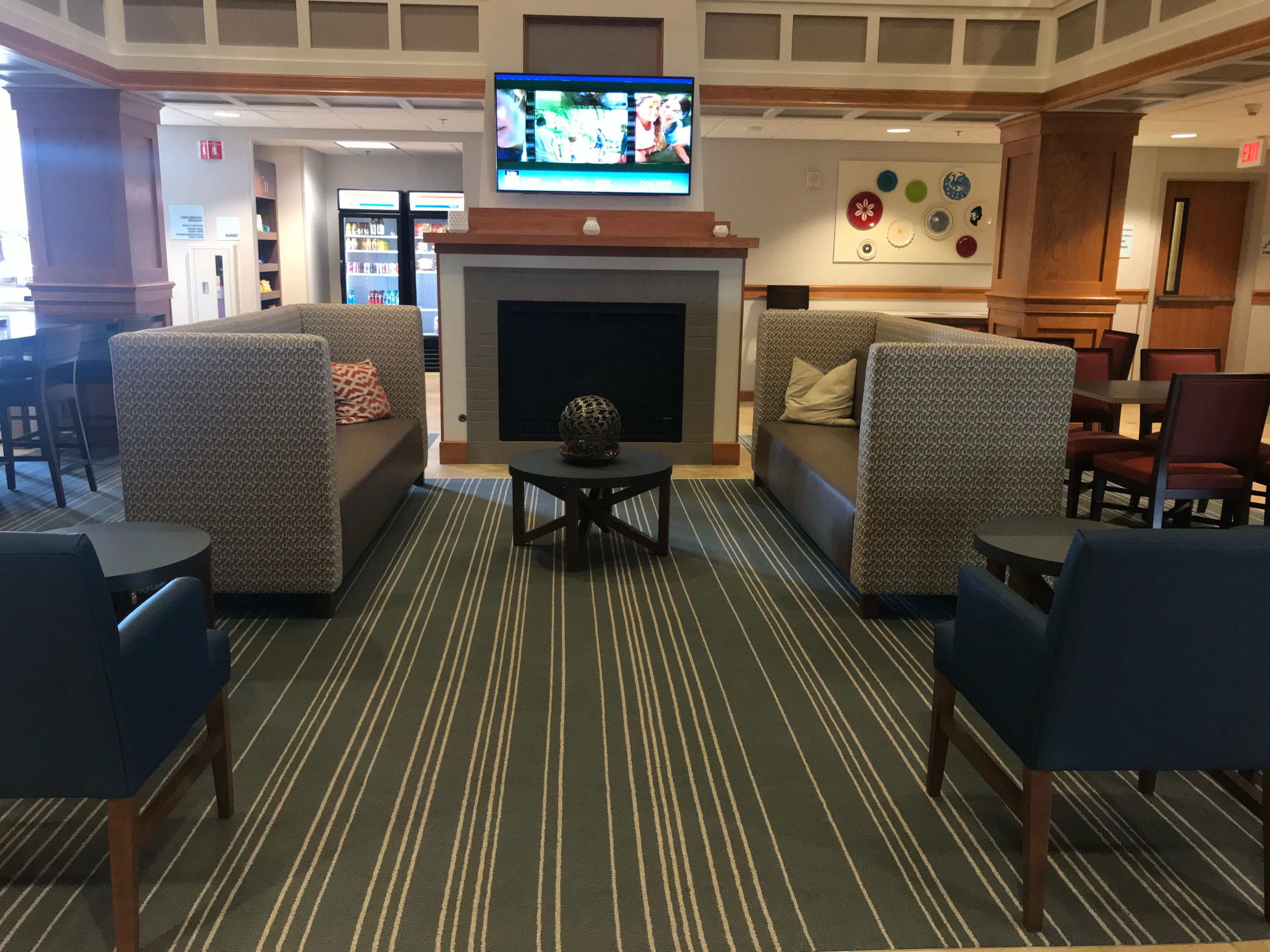 IHG Army Hotels Rainier Inn & Rainier Complex on Joint Base Lewis McChord