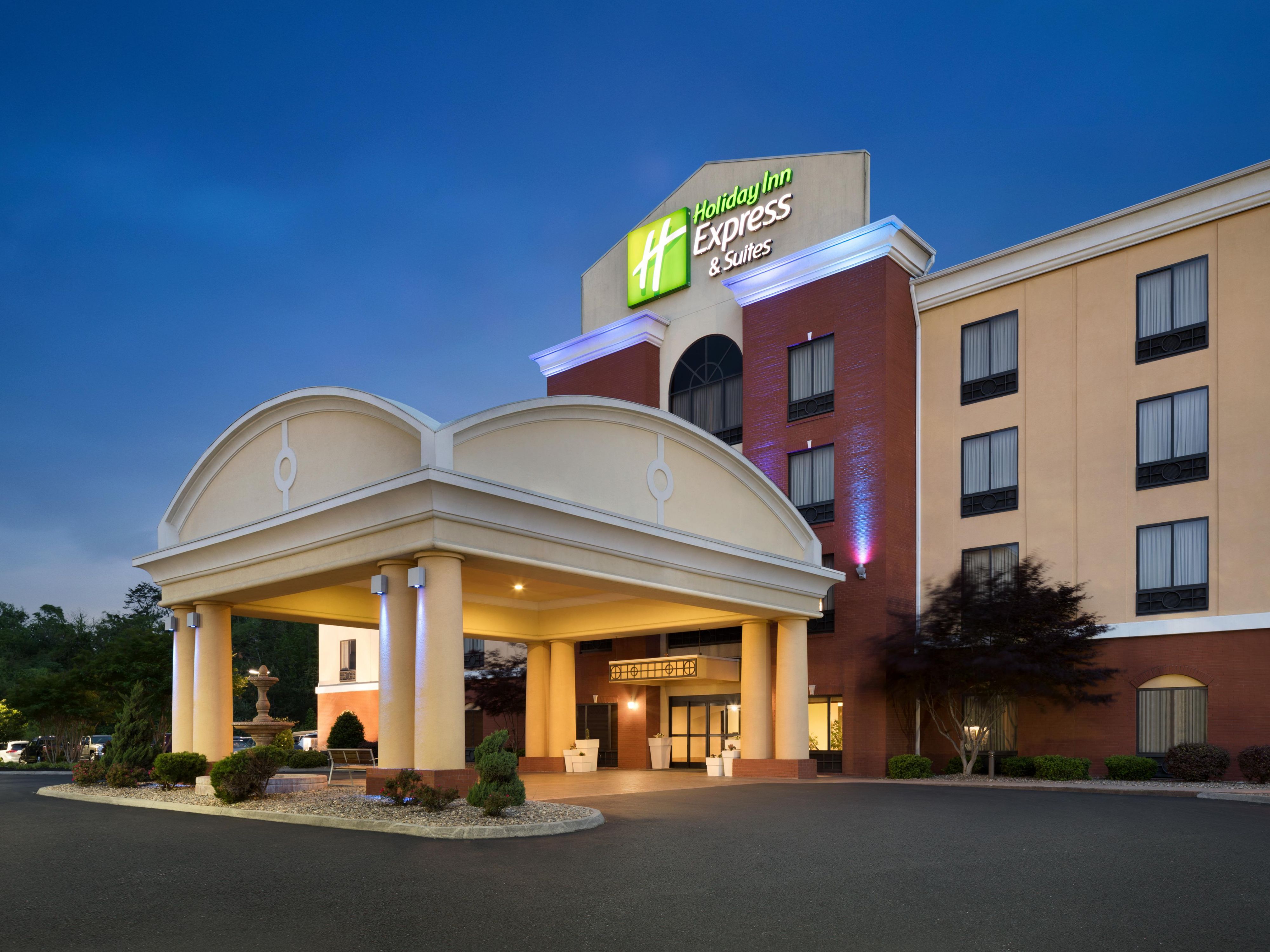 Holiday Inn Express & Suites Knoxville-Clinton Hotel by IHG