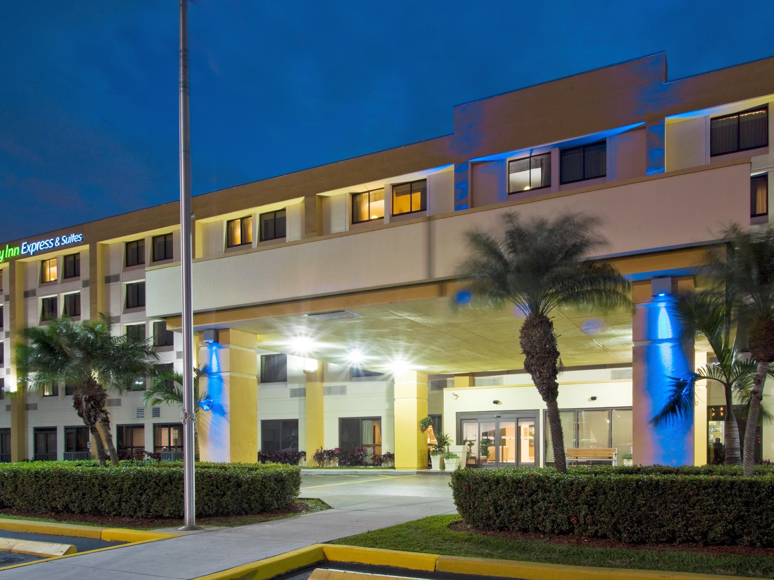 Holiday Inn Express & Suites Miami-Hialeah (Miami Lakes) Hotel by IHG