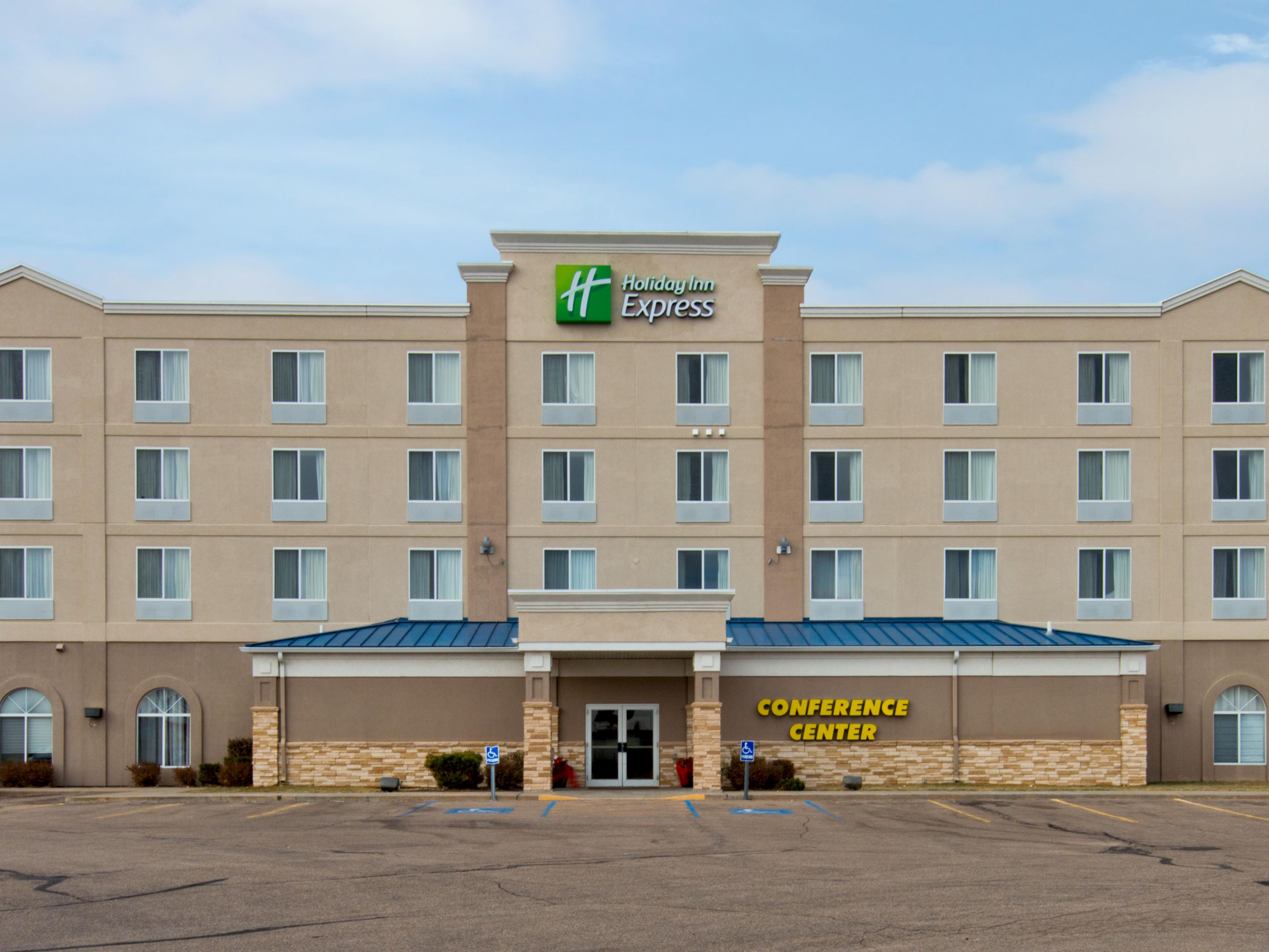 Holiday Inn Express Holiday Inn Express & Suites North Platte Hotel by IHG