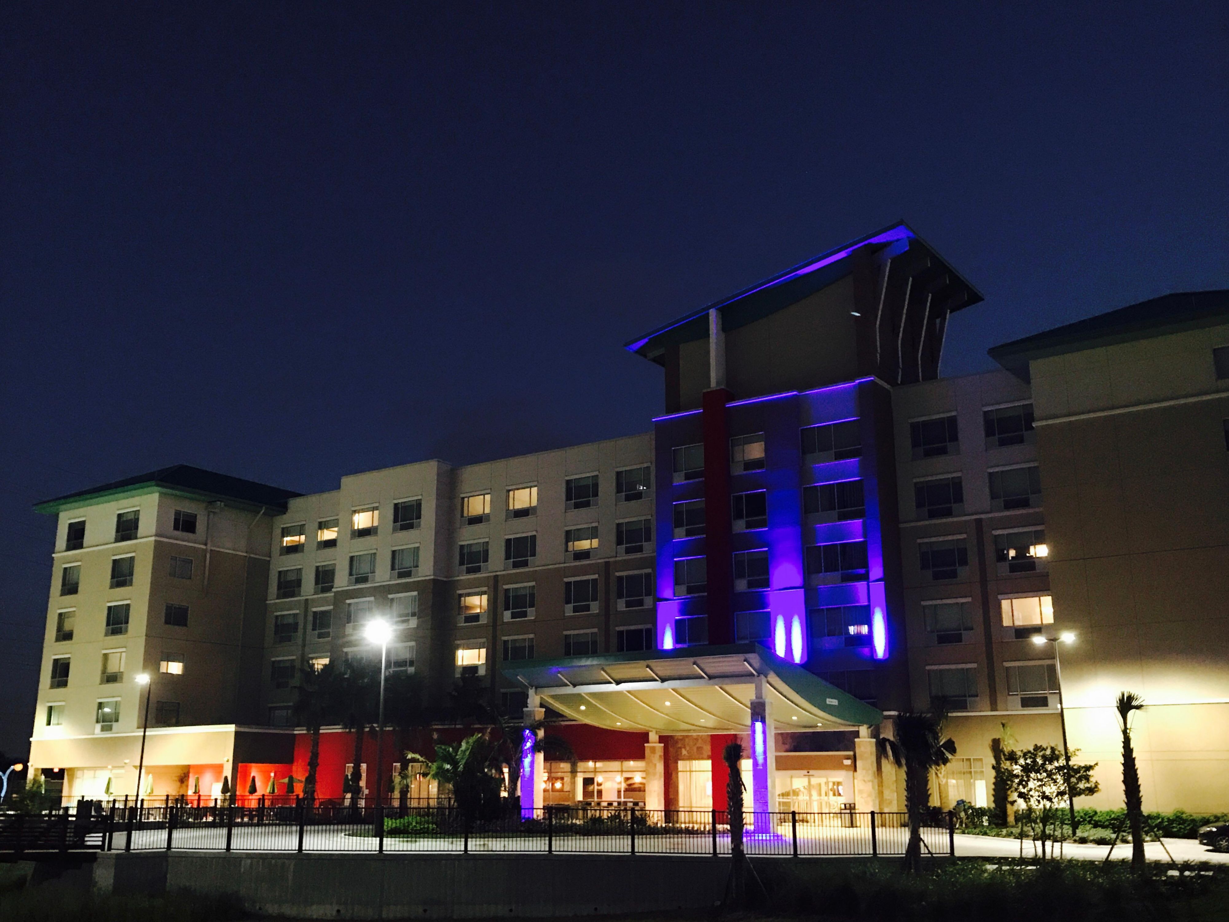 Holiday Inn Express & Suites Orlando At Seaworld Hotel by IHG