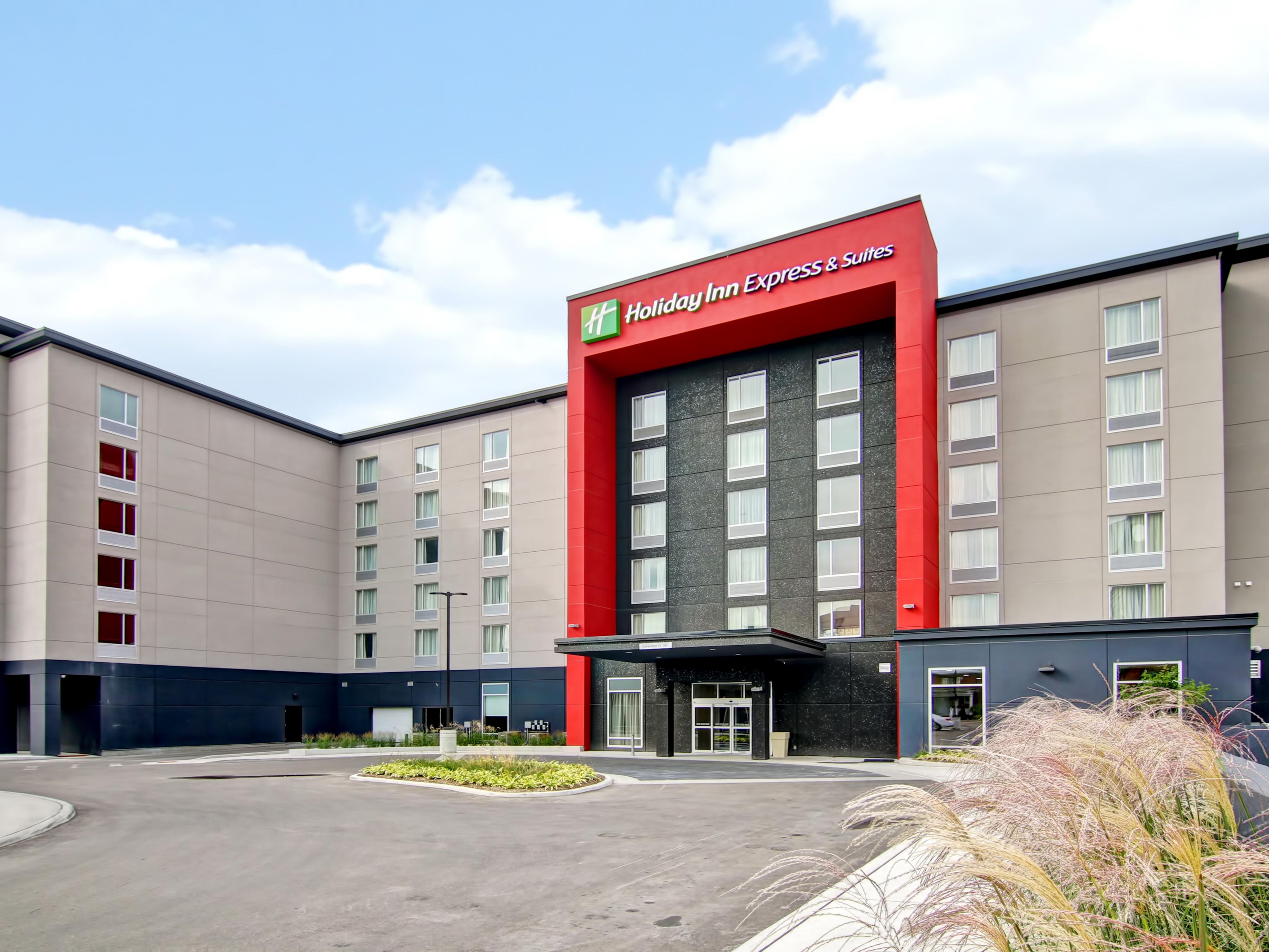 Holiday Inn Express & Suites Oshawa Downtown - Toronto Area Hotel in ...