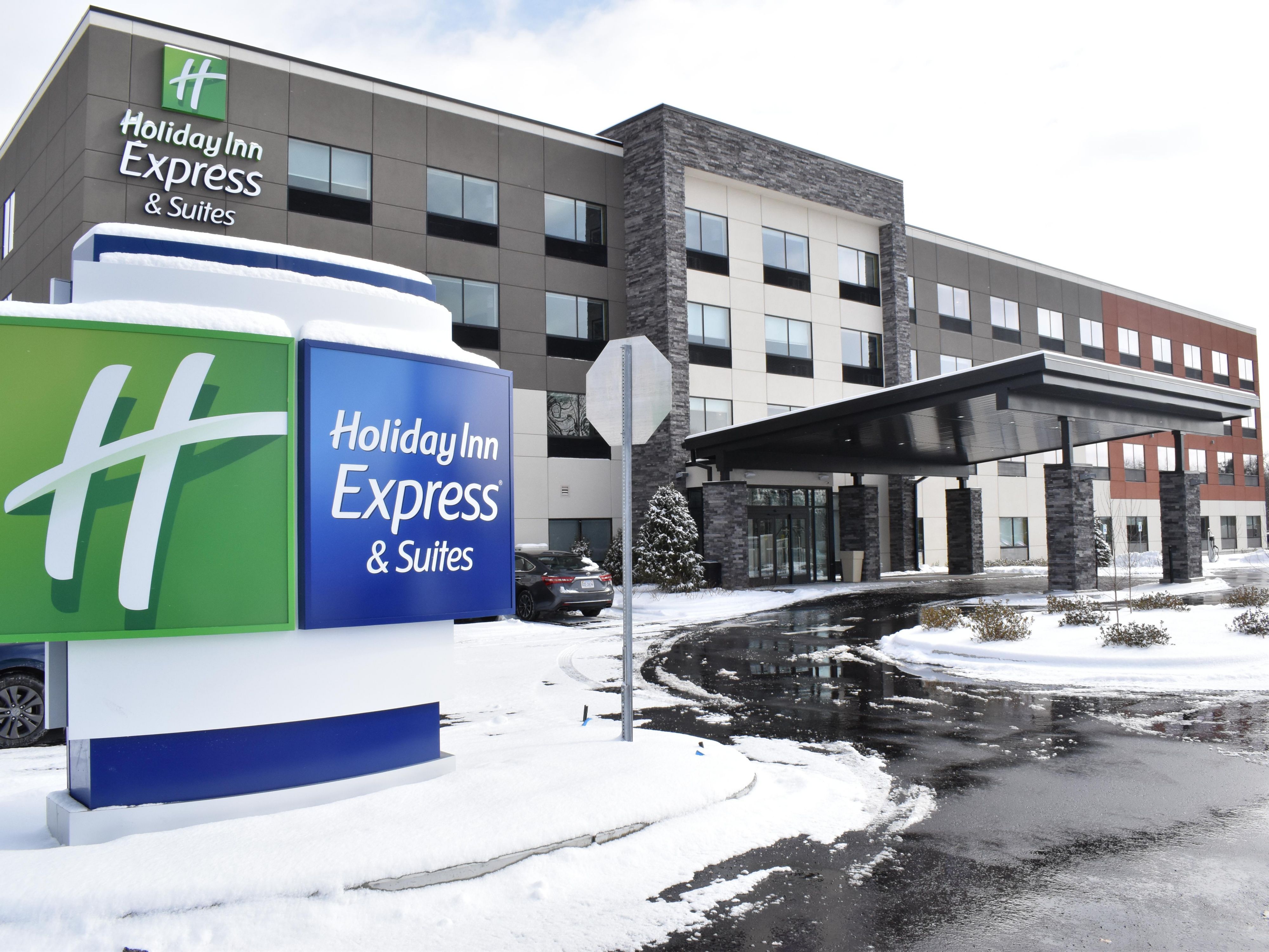 Holiday Inn Express & Suites Boston South - Randolph - Hotel Reviews ...