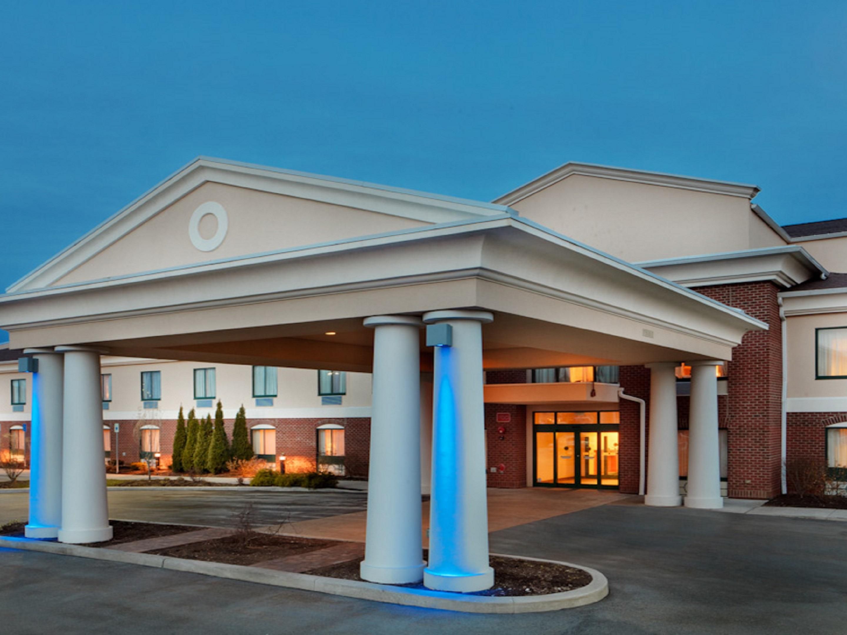 Holiday Inn Express & Suites Rochester-Victor Hotel by IHG