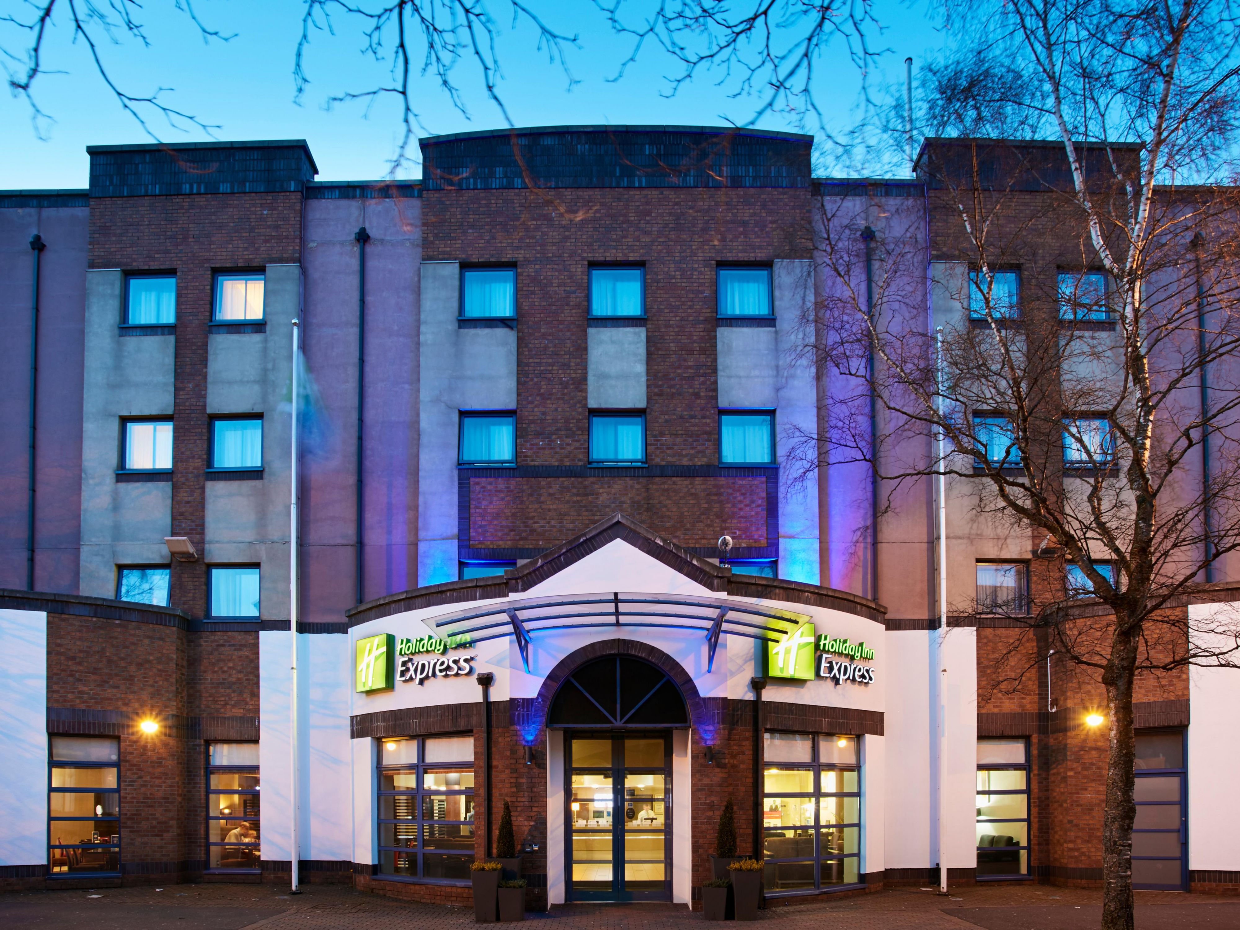 Holiday Inn Express Belfast City - Queen's Quarter Hotel by IHG