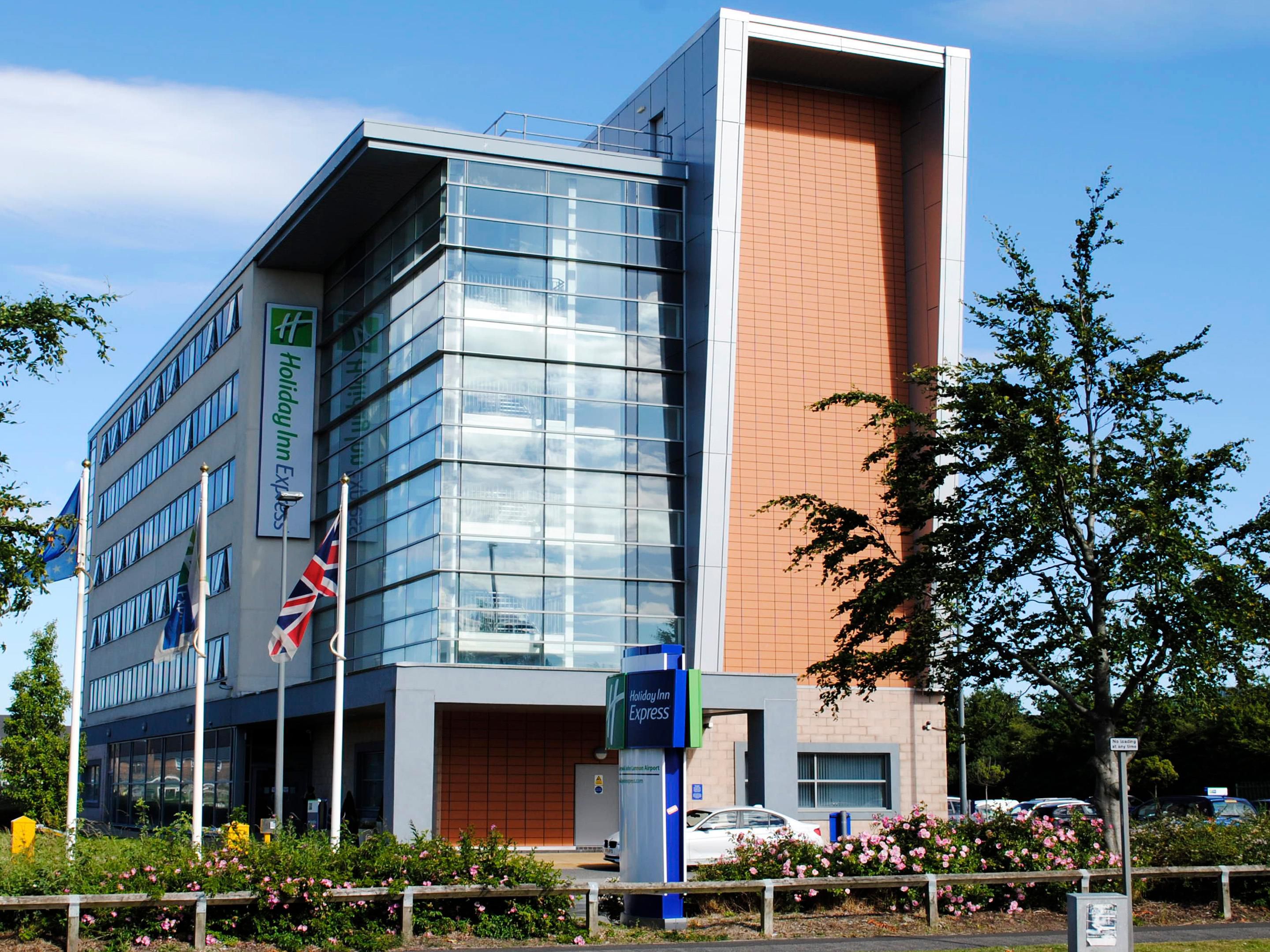 Holiday Inn Express Liverpool -John Lennon Airport Hotel by IHG