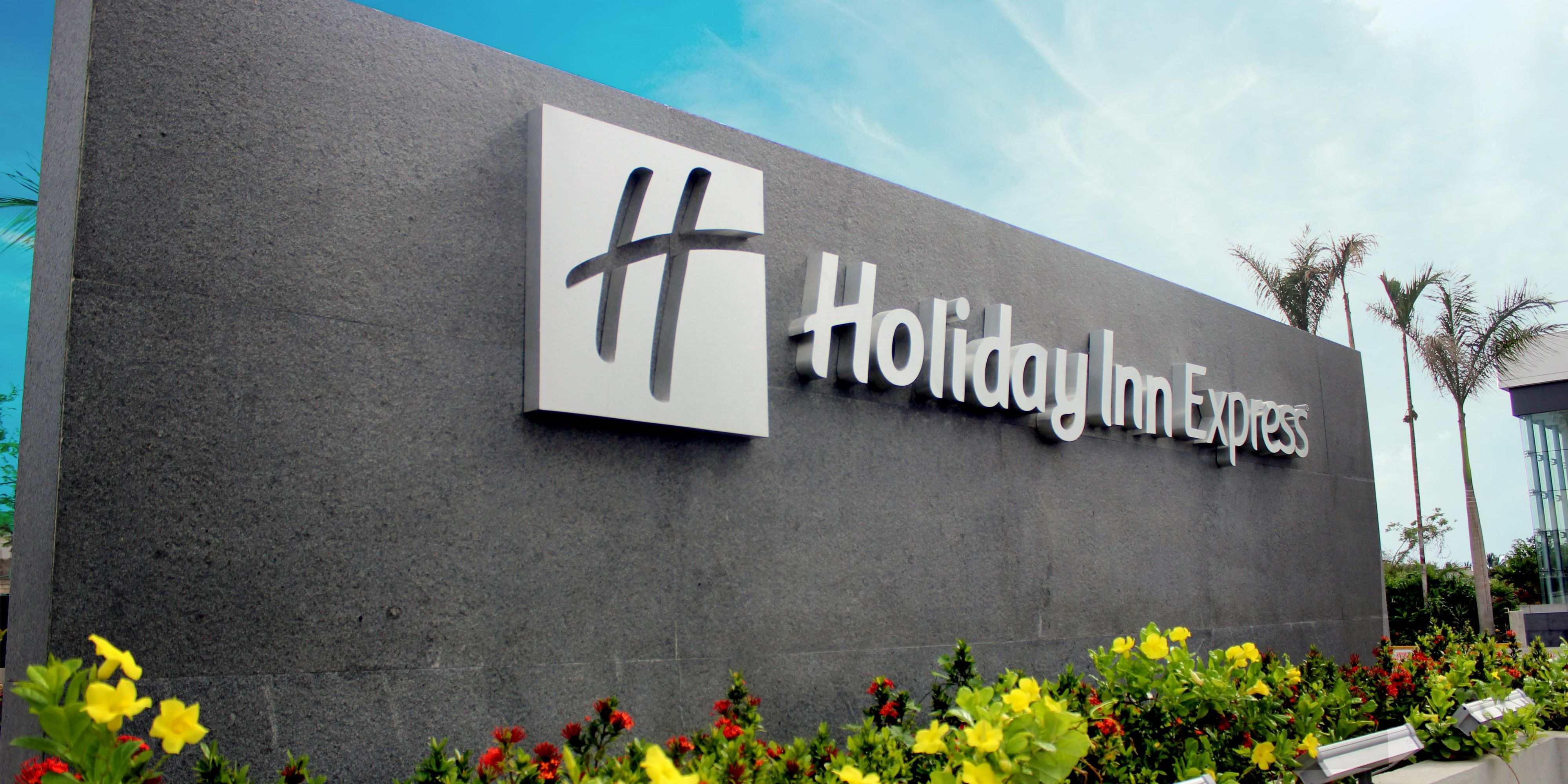 Holiday Inn Express Puerto Vallarta Map & Driving Directions | Parking ...