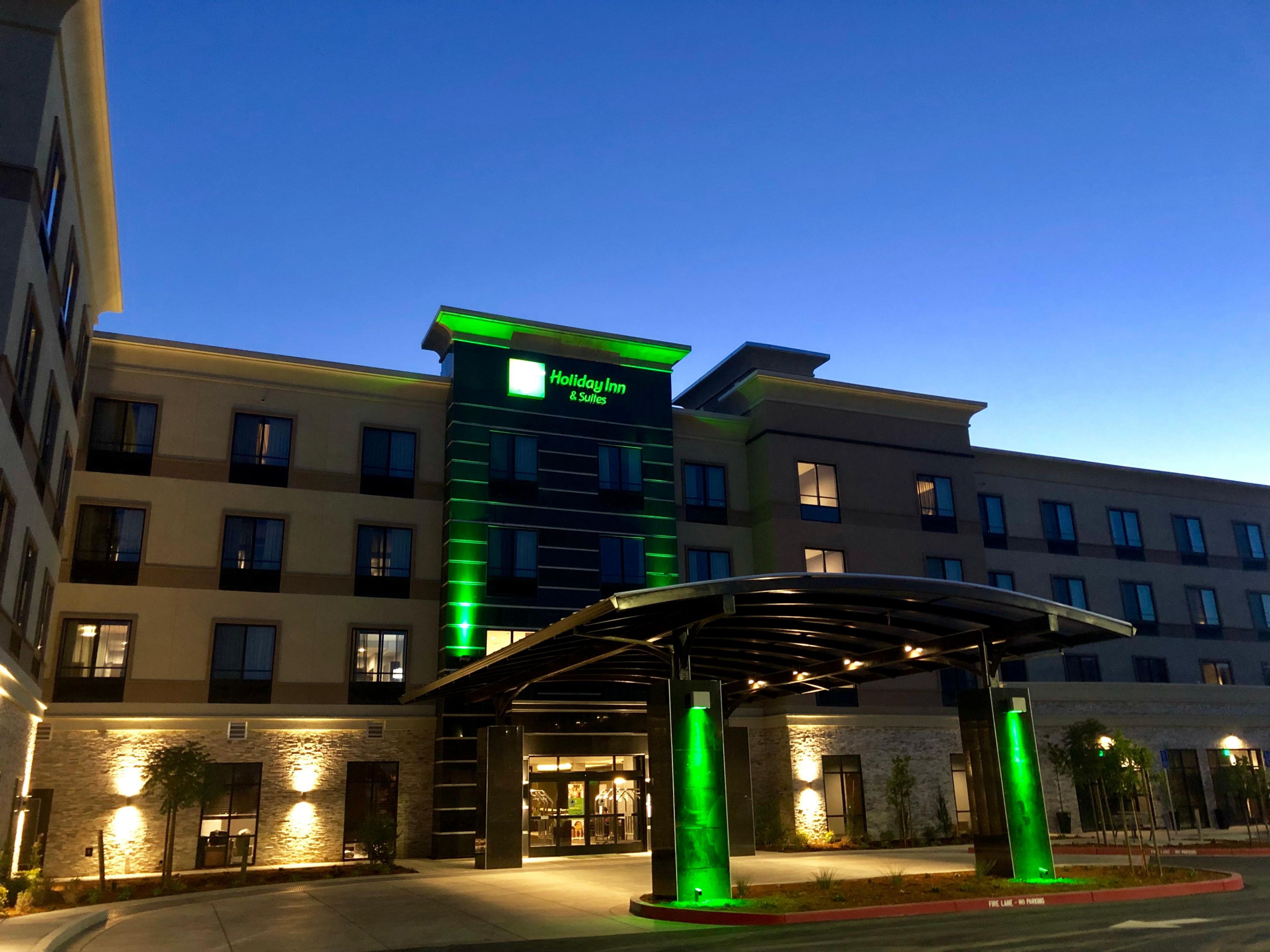 Holiday Inn Hotel & Suites Milpitas IHGのホテル