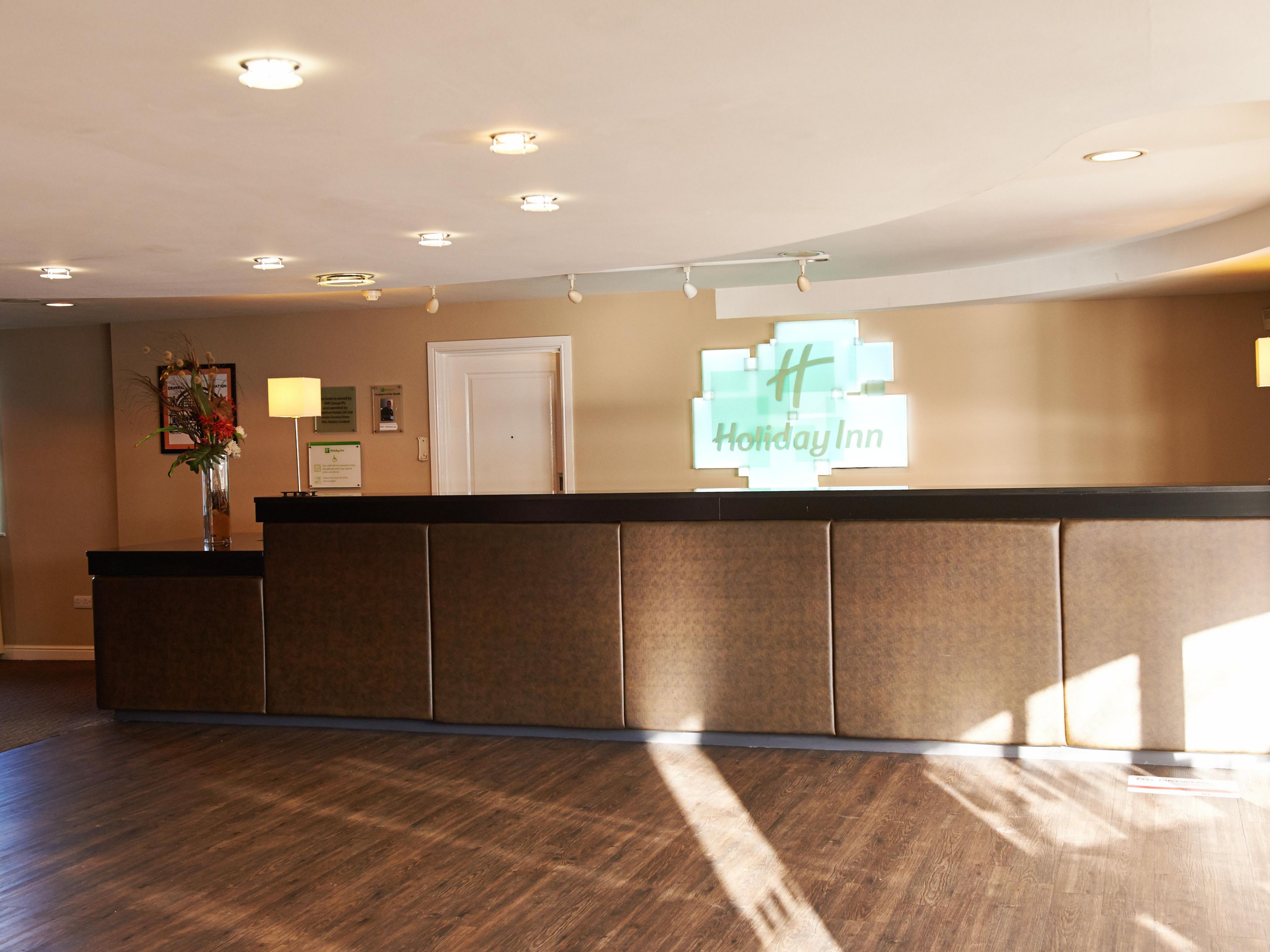 Hotels in Manchester: Holiday Inn Manchester - West Hotel in Manchester ...