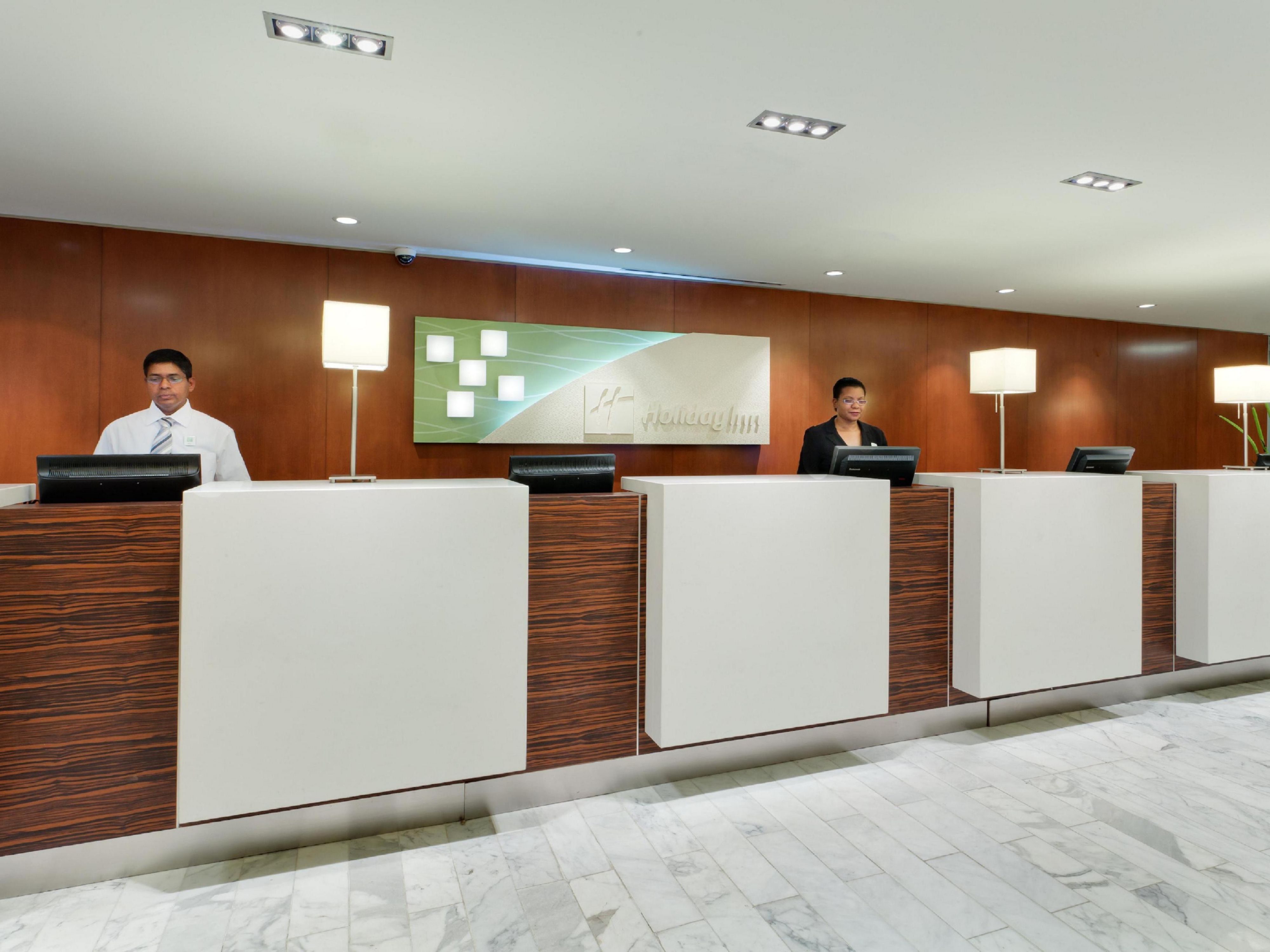 Hotels in Toronto: Holiday Inn Toronto Downtown Centre Hotel in Toronto ...