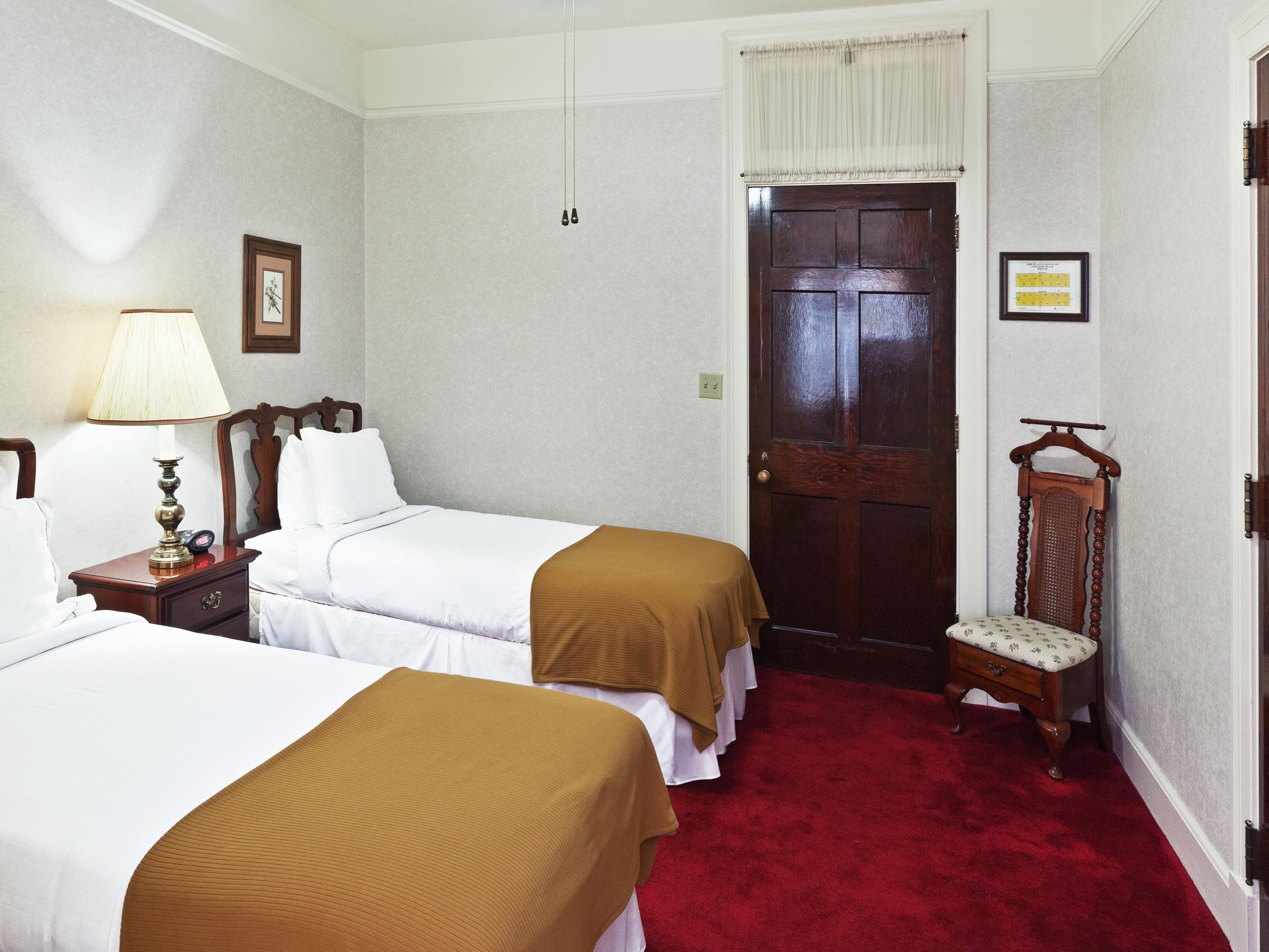 Rooms and Rates for IHG Army Hotels Comanche House - Historia at Ft. Sill