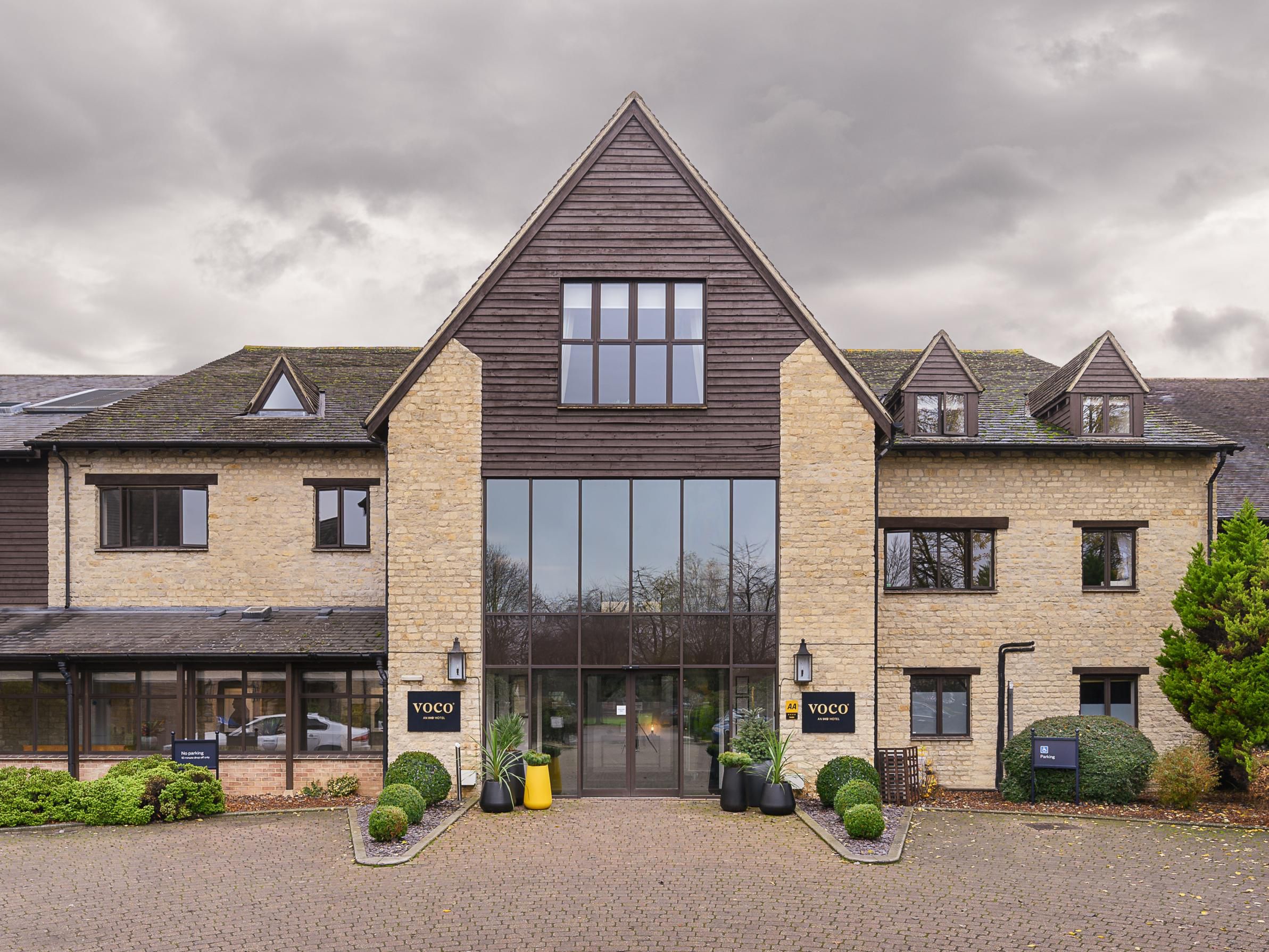 Luxury Accommodations in Oxford | voco Oxford Spires Hotel
